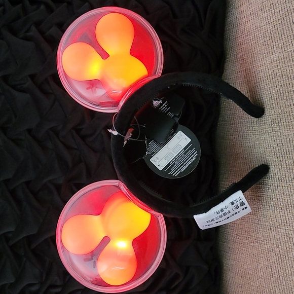 Disney | Accessories | Disney Theme Parks Mickey Mouse Red Balloon ...